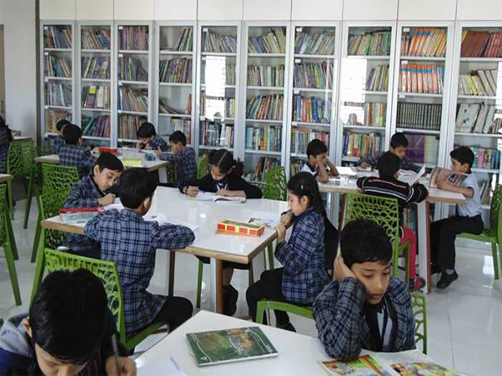 SBR Maheshwari Vidyapeeth – Surat